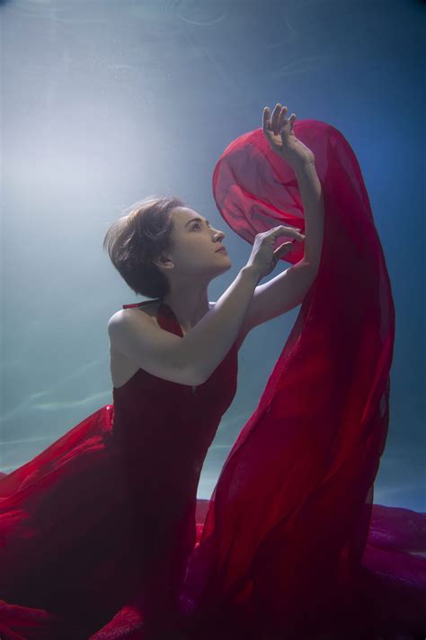 Anna Tsybuleva Pianist Knight Classical