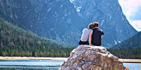 The 3 Zodiac Signs Who Get Back With An Ex During The Moon Conjunct