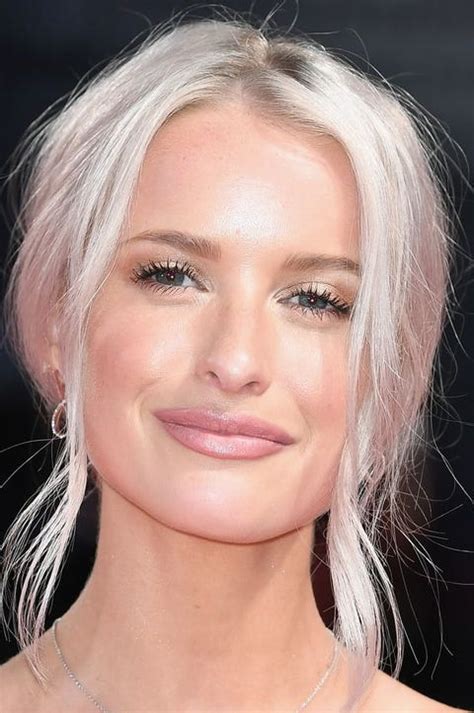 What Color Lipstick To Wear With Grey Hair
