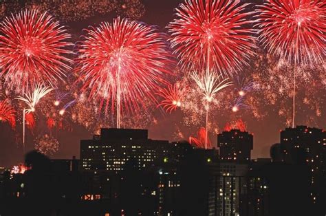 The Science Behind Firecrackers And Sparklers Fireworks Sparklers