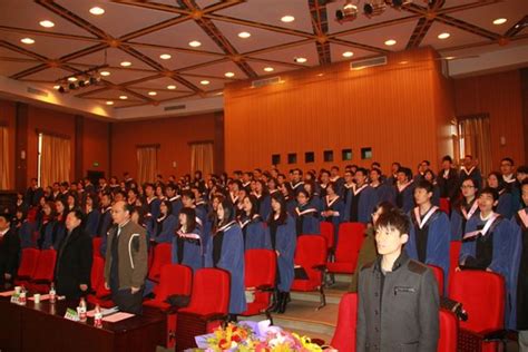 北京理工大学管理与经济学院2013届研究生毕业典礼隆重举行