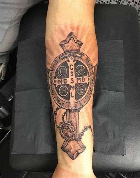 Tatuagem De São Bento 50 Ideias Lindíssimas E Únicas