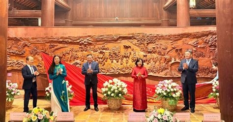 Văn Miếu Quốc Tử Giám đón Nhận Tranh Gỗ đạt 2 Kỷ Lục BÁo SÀi GÒn