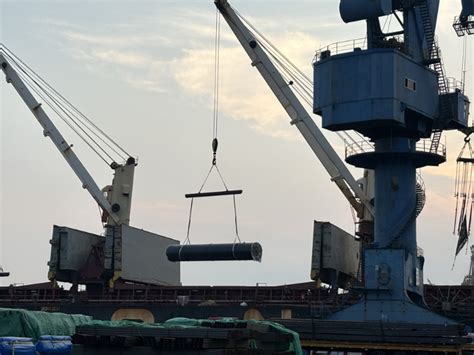 Bulk Cargo Loading For 3lpe Pipe And Fbe Pipe Fitting Candn Industrial Group Pipe Fitting And