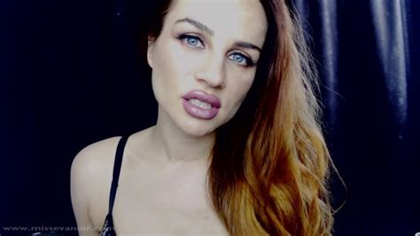 Miss Eva Noir Lip Obsession Handpicked Jerk Off Instruction Joi