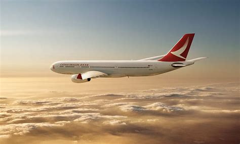 港龍航空更名“國泰港龍航空”並啟用新logo 品牌癮－法博思品牌顧問