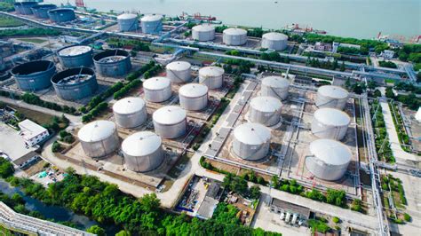 4k航拍化工园区储油罐区能源天然气存储mp4格式视频下载 正版视频编号4073637 摄图网