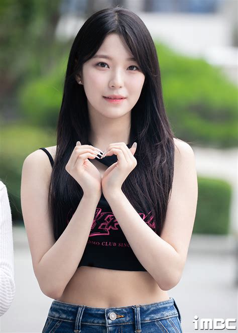 포토 프로미스나인 백지헌 반전있는 꿀깅