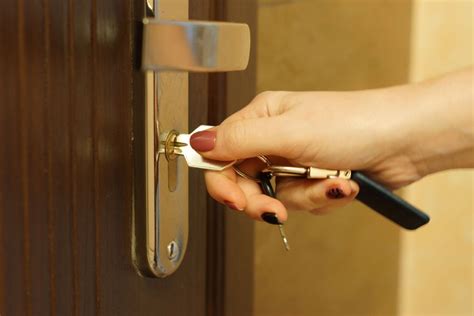 The Best Way To Remove A Broken Key From A Door Lock