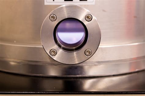 실리콘 반도체 마이크로칩 제조 산업에 사용 되는 에칭 기계 0명에 대한 스톡 사진 및 기타 이미지 0명 광학 작용 금속 Istock