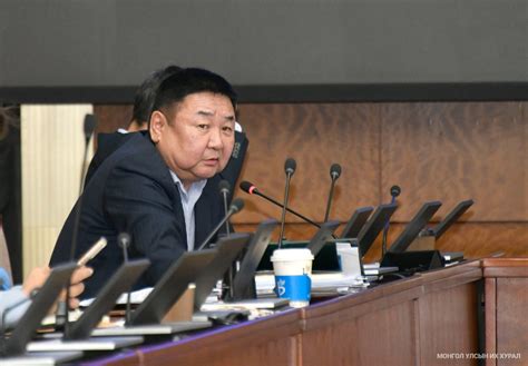 ХЗБХ Улсын дээд шүүхийн шүүгчид нэр дэвшигчийг танилцууллаа