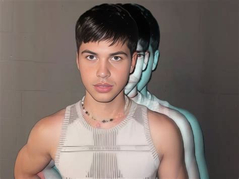 Tiktoks Fave Twink Grant Gibbs Opens Up After Outing Crumbl Cookies