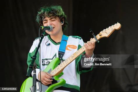 Claud Singer Photos And Premium High Res Pictures Getty Images