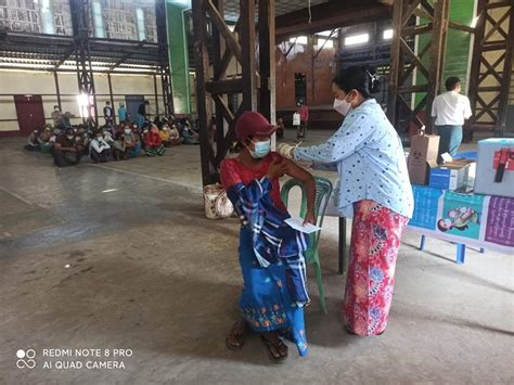 ဝါးခယ်မမြို့နယ်တွင် ကိုဗစ် ၁၉ ရောဂါကာကွယ်ဆေးများ ဆက်လက်ထိုးနှံပေး Information And Public