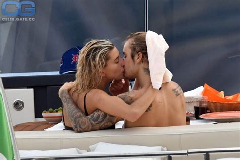 Hailey Bieber Nude Pictures Onlyfans Leaks Playboy Photos Sex Scene Uncensored
