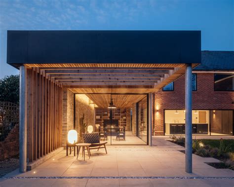 Neil Dusheiko Architects Extends Kent Home With Light Filled Garden