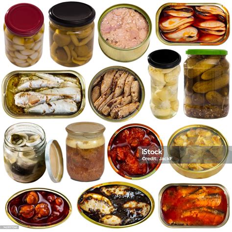 흰색 배경에 고립 된 다양한 생 및 통조림 야채와 해산물 세트 0명에 대한 스톡 사진 및 기타 이미지 0명 건강한 식생활 고기 Istock