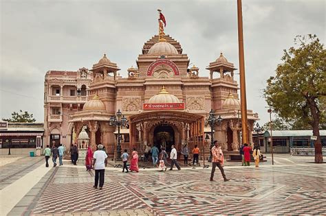 15 Famous Hanuman Mandir Temple In India And Their Significance