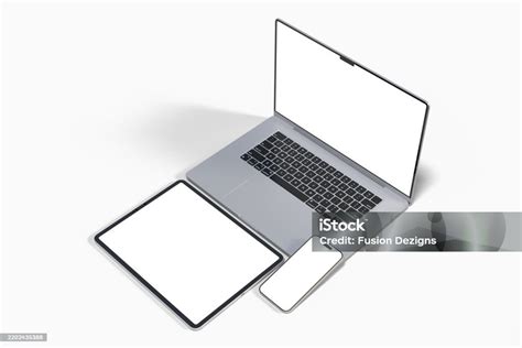 배경에 고립된 빈 화면이 있는 3d 사실적인 노트북 태블릿 및 스마트폰 디지털 장치 모형 Ui Ux 앱 광고 및 웹 사이트 프리젠 테이션을위한 모형 기술 빈 디스플레이