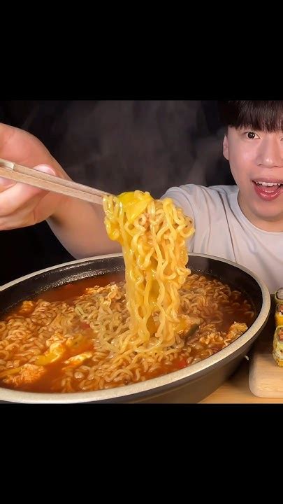 계란 넣은 신라면🔥 스쿨푸드 계란말이김밥🥚 Youtube