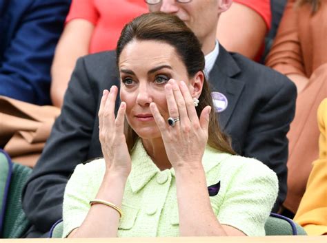 Kate Middletons Emotional Three Word Response When Hearing A Royal Fan