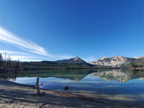 Alturas Lake Reflection And Big Sky Oc 2048 X 1536 R Earthporn
