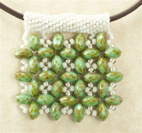 How To Make A Custom Beaded Loop And Button Clasp Beaded Bracelet