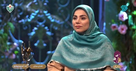 قاب مادر و دختری مجری تلویزیون در یک مراسم