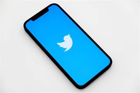 Twitter Now Lets Iphone Users Search Tweets By Profile Cellularnews