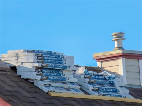 How Many Shingles In A Bundle And How Many You Need