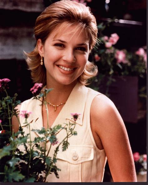 Megan Ward With Pink Flowers In Joes Apartment Photo Print 8 X 10