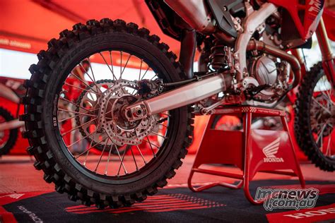 2025 Honda Crf250r Review Motorcycle Test Mcnews