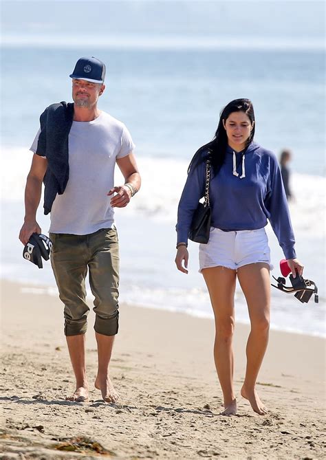Josh Duhamel Audra Mari Walk On The Beach Sexy Photos Thefappening
