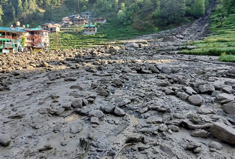 Water Leakage From Hydro Power Project Tunnel Causes Havoc In Multhan Market