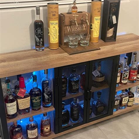 Custom Led Qr Code Menu Sign Led Decor With Natural Wood Base