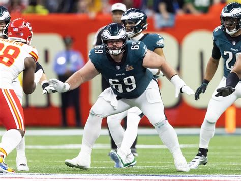Reports Eagles G Landon Dickerson Week To Week After Meniscus