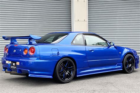 Nissan Skyline R34 Body Kit