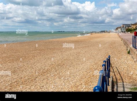 A Deserted Hythe Beach On A Sunny July Day Stock Photo Alamy