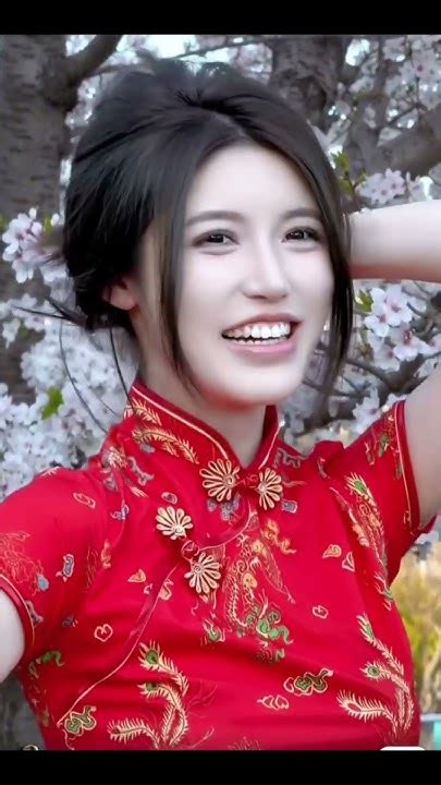 百变小乌苏，温婉大气，各种风格都能驾驭！ 更好的自己 车模小姐姐 小乌苏 模特 美女 百变 大美女 深圳拍照 每日穿搭 小乌苏tina 摄影