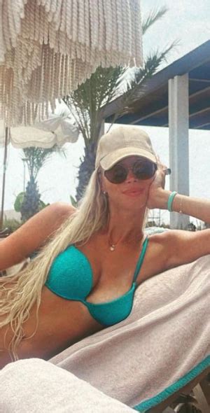 ხუთი შვილის დედა და მრავალგზის ბებია ვინ არის ქართველი ქალი რომლის გარეგნობაც გულგრილს არავის