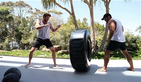 Liam Hemsworths Feet
