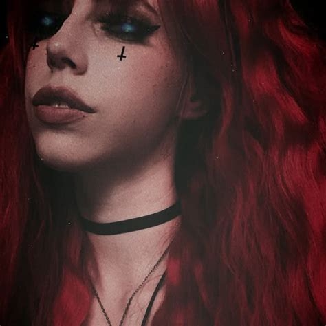 A L I N E Traveling Witch Artist The Peachwitch Threads Say More