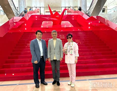 張國榮下月67歲冥壽 參觀紀念展獲贈哥哥手稿明信片 星島日報