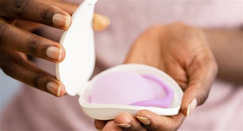 How To Insert A Female Diaphragm