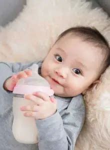 Babies Grasping Objects Understanding The Developmental Milestone Baba Me