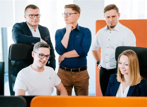 How Does Artificial Intelligence Learn Univio