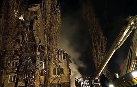 В Одесі внаслідок влучання Шахеда зруйновано 9 поверхівку постраждали семеро людей є загиблі