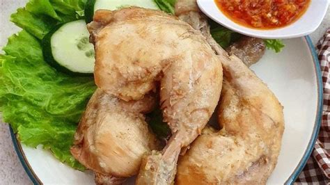 Resep Ayam Pop Bumbunya Berasa Sajikan Dengan Sambal Maknyus