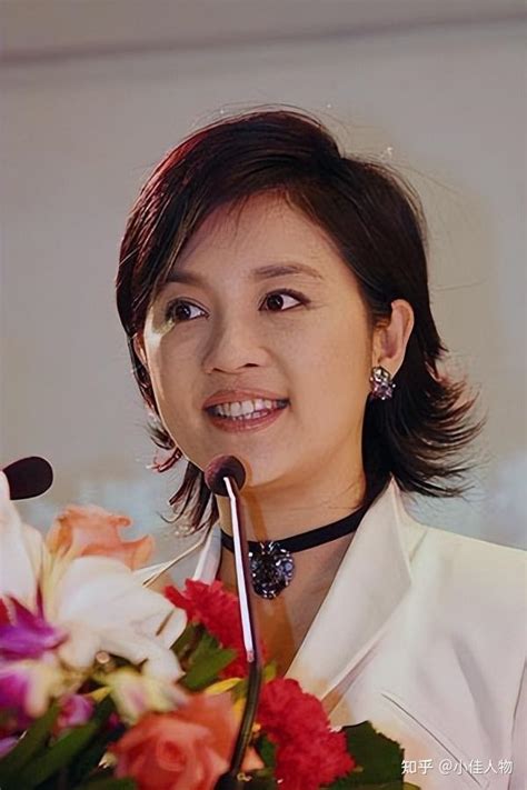 为娶央视主持人，富豪丁健抛妻弃子，没想到前妻和现任竟处成闺蜜 知乎