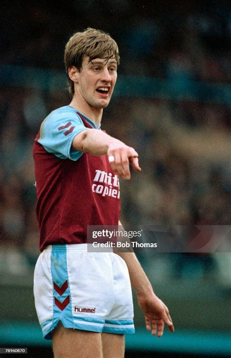 4th March 1990 Division 1 Ian Ormondroyd Aston Villa News Photo